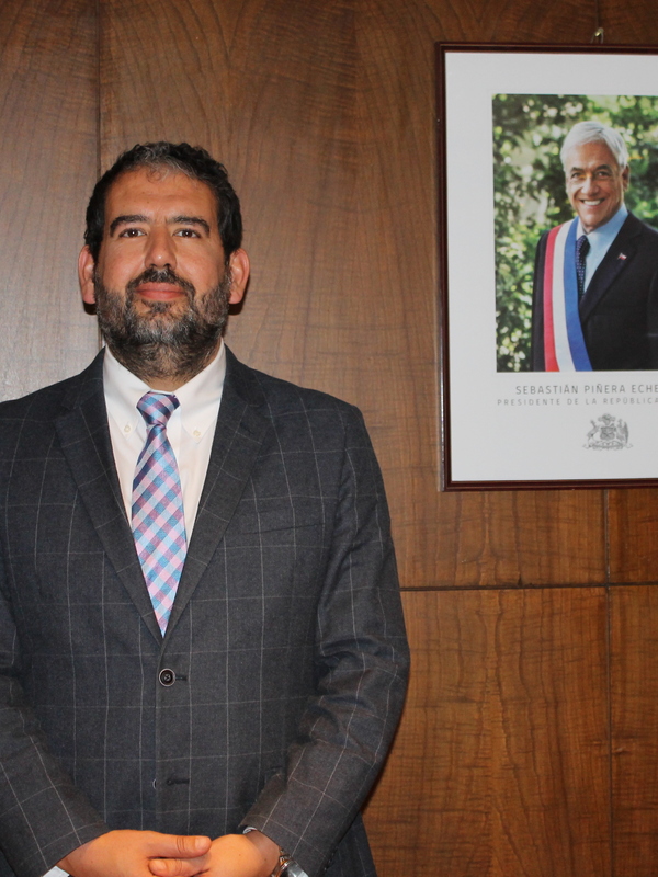 SUSESO: Prensa - Nuevo Intendente de Beneficios Sociales de la ...