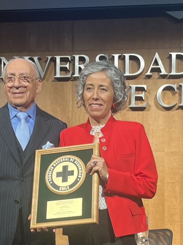 SUSESO: Prensa - Superintendenta de Seguridad Social, Pamela Gana, recibe reconocimiento por su ...